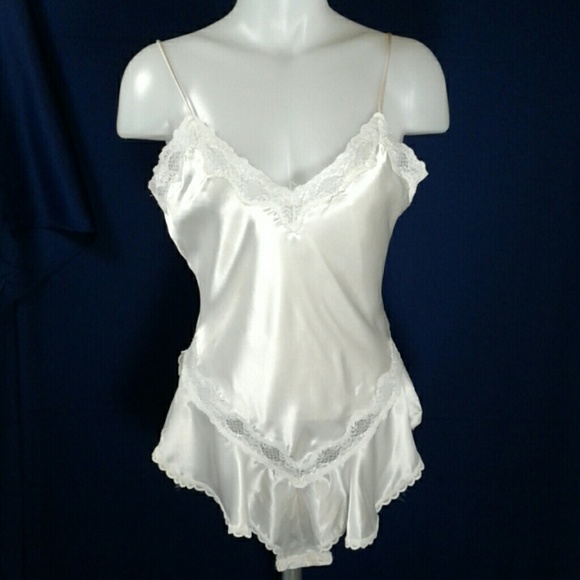 Woolite | Intimates & Sleepwear | Vintage Woolite Eggshell Baby Doll ...